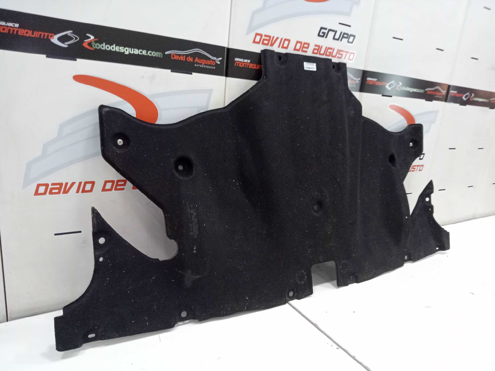 Cubrecarter-tesla-model-3-bev-long-range-awd