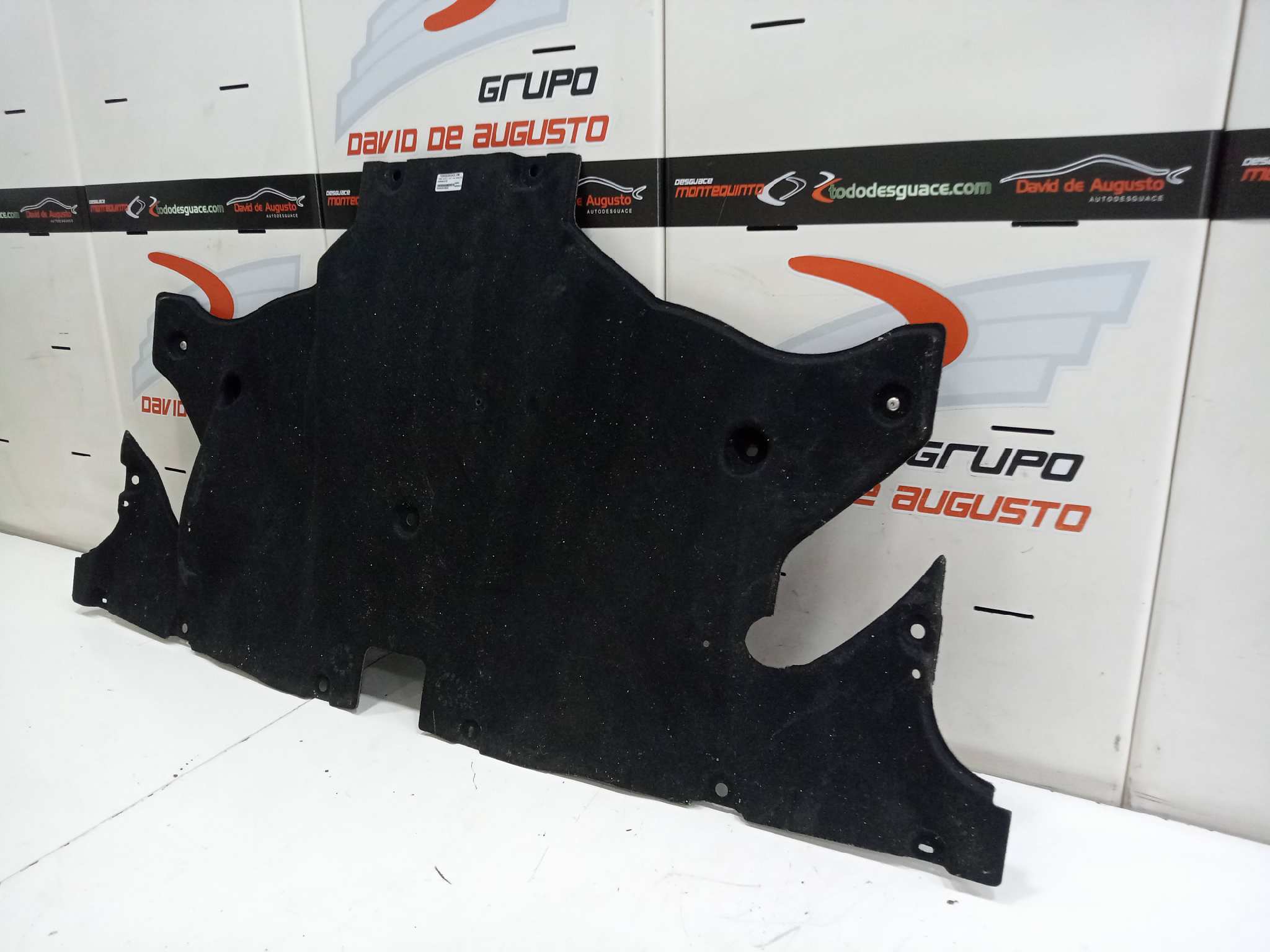 Cubrecarter-tesla-model-3-bev-long-range-awd